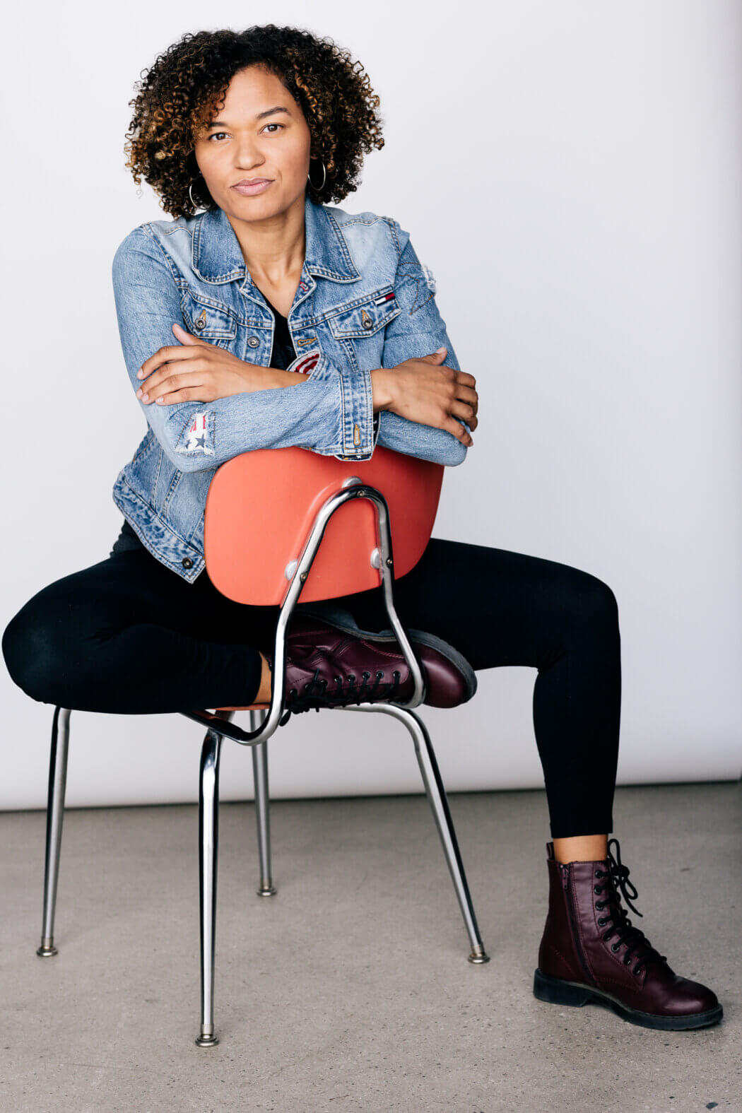 Actor Veronica Roy Channels Elijah Wood and Starts Her Own Casting Campaign